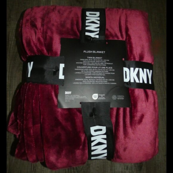 Dkny | Bedding | Dkny Queen Blanket Plush Fleece Embroidered Logo ...